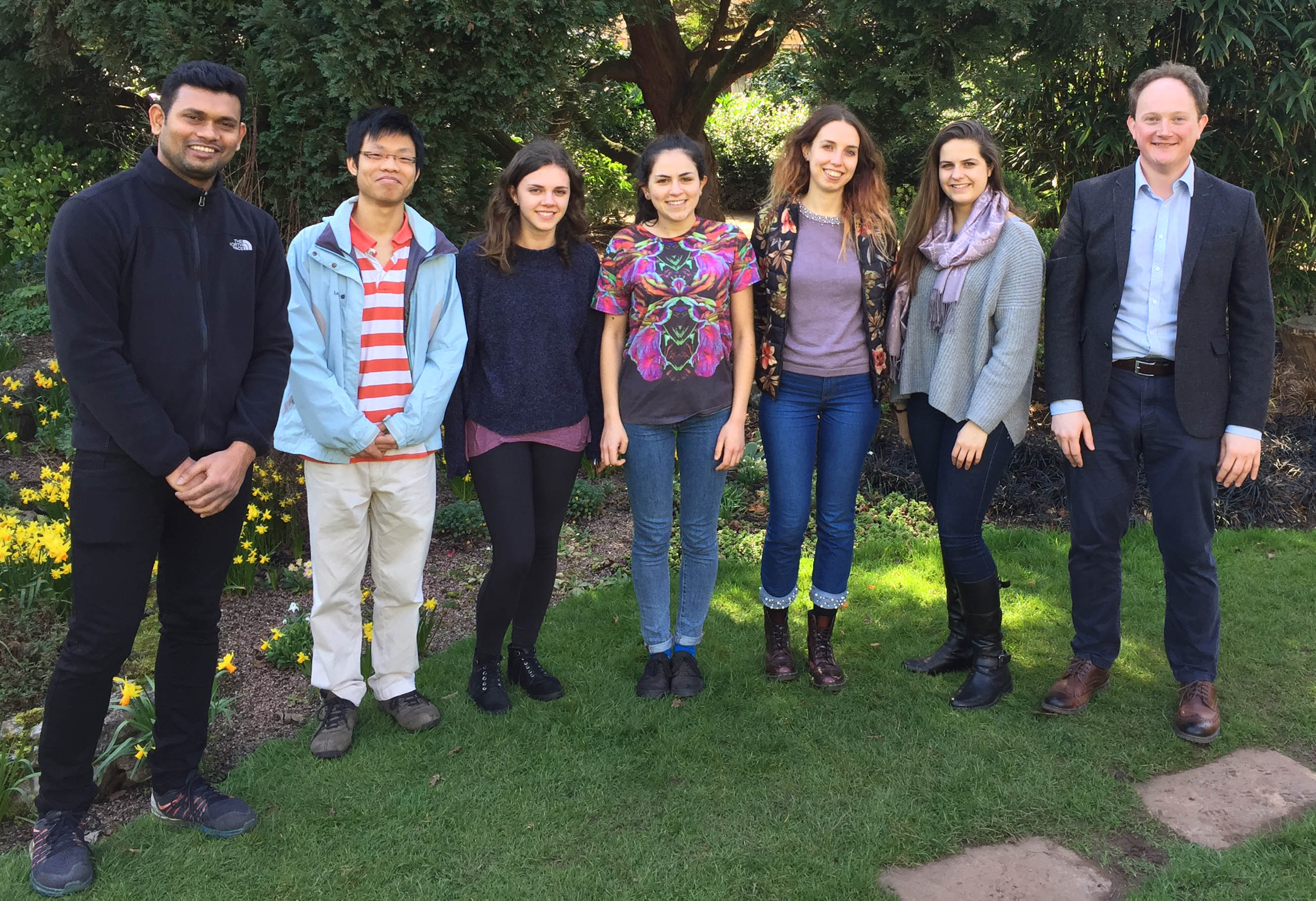 Previous Group Photos | The Oliver Research Group